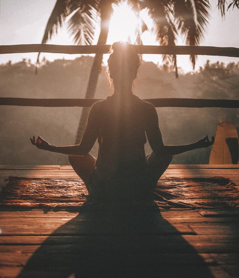49 Positive Quotes To Start Your Day Right - Joanna Bel