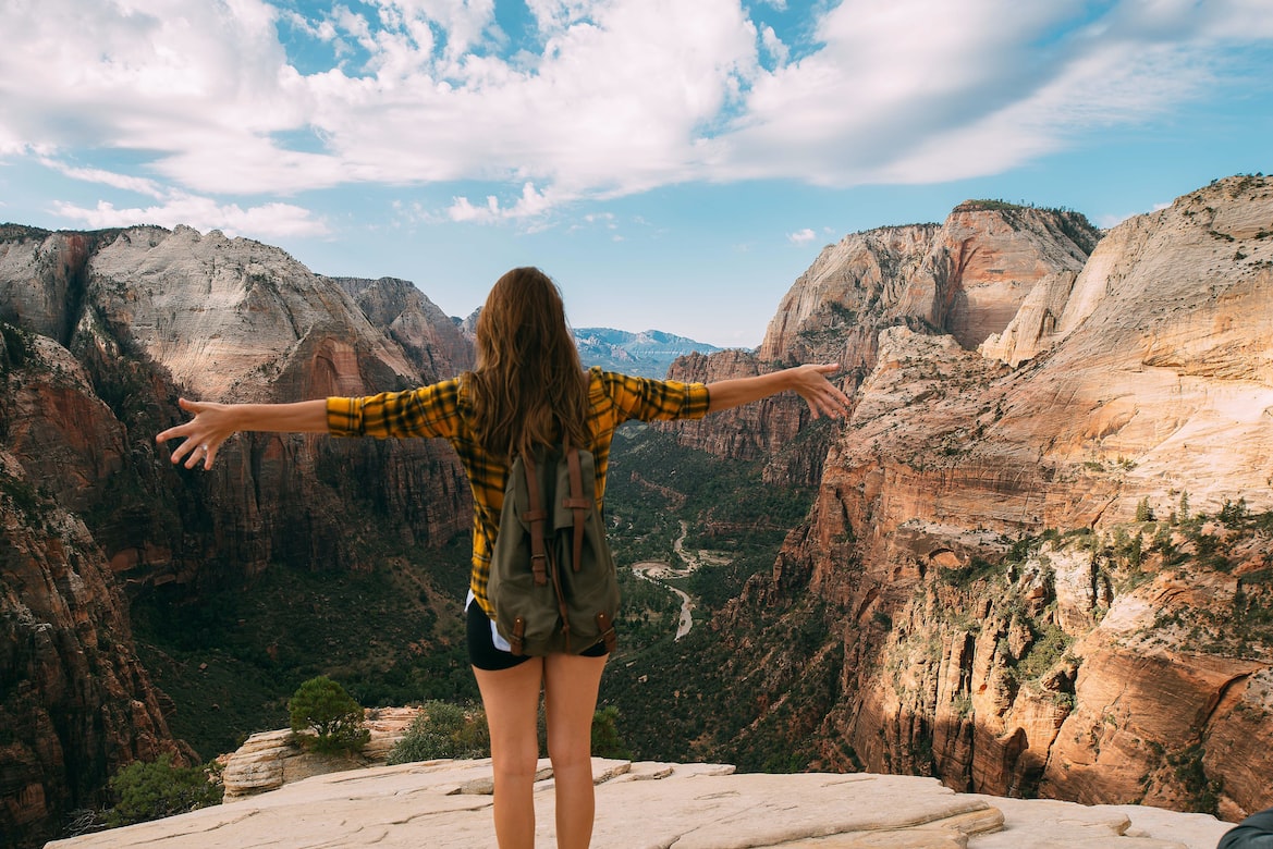 49 Positive Quotes To Start Your Day Right - Joanna Bel
