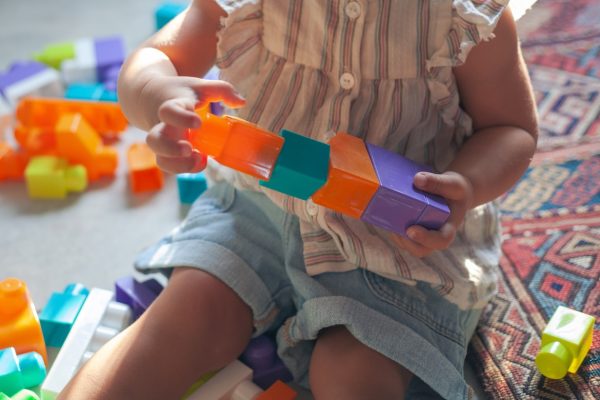 How To Promote Independence In A Child (In Early Childhood) - Joanna Bel